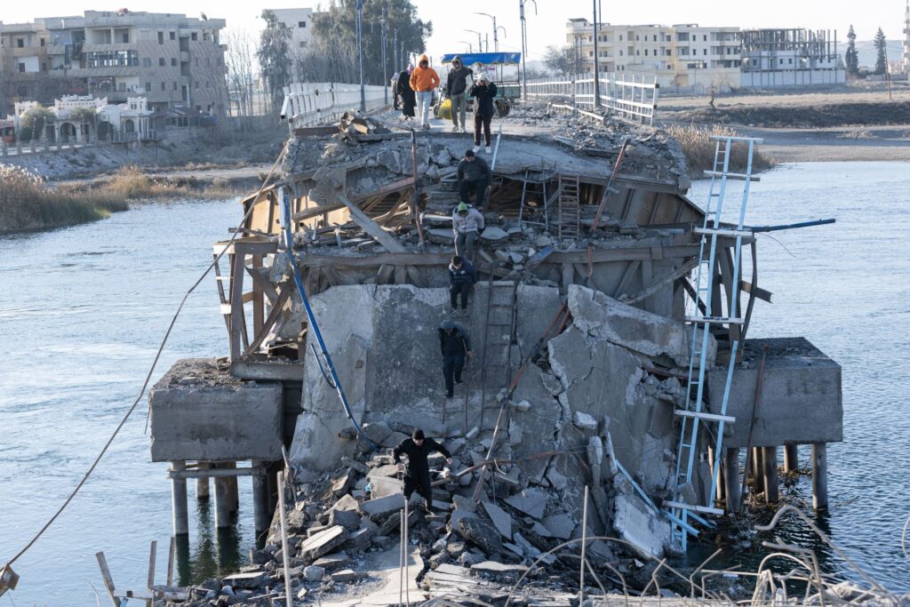 In Raqqa, Damascus Returns as the Rojava Project Recedes - New Lines ...